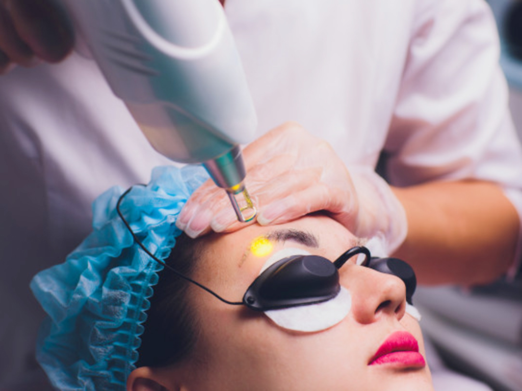 Xóa Xăm Chân Mày Bằng Laser Có Hết Mực Không? - Viện Thẩm Mỹ Ladova